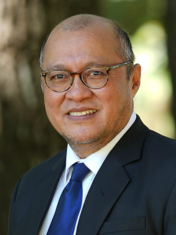 Pimpinan | Universitas Klabat