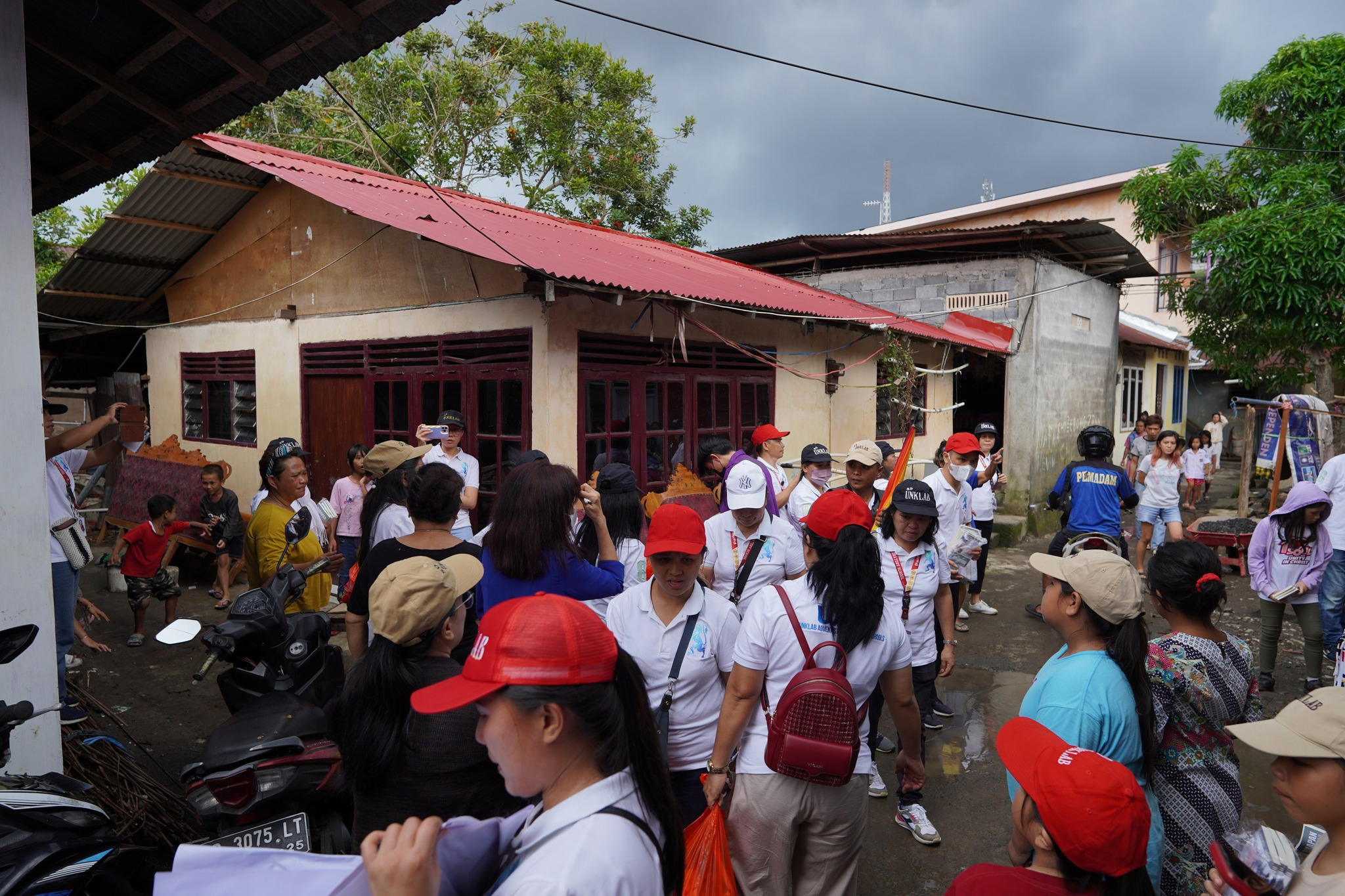 Baksos FKIP UNKLAB dan UALS di Manado dan Sekitarnya | Universitas Klabat