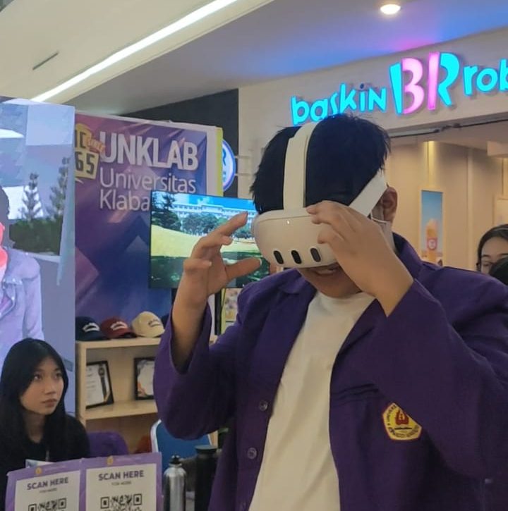 UNKLAB dan FX Media Singapore Pamerkan AI & VR di Sulawesi Education & Techno 2025 | Universitas ...