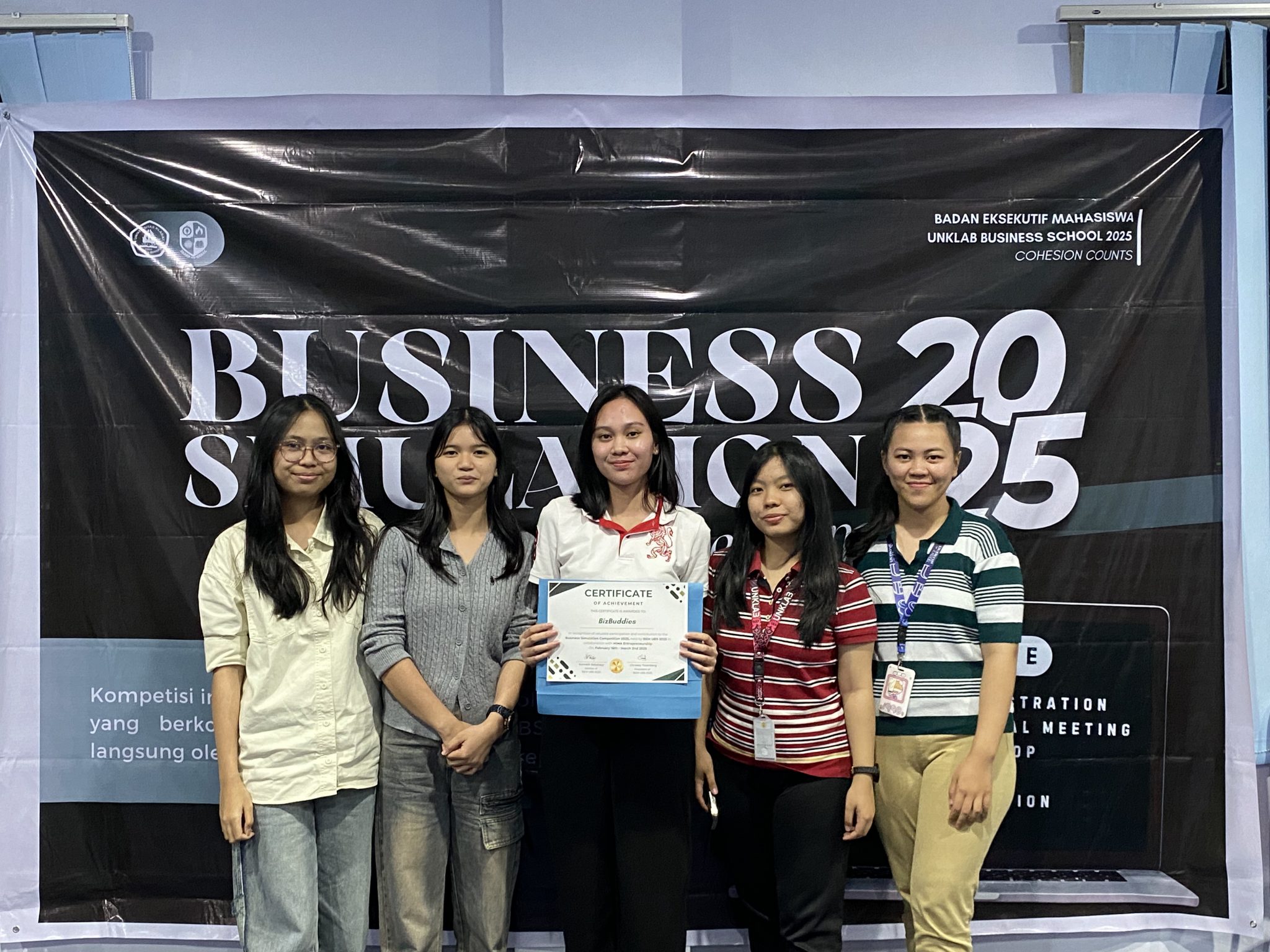 Mengasah Kemampuan Bisnis: Business Simulation Edugate 2025 Sukses Digelar | Universitas Klabat