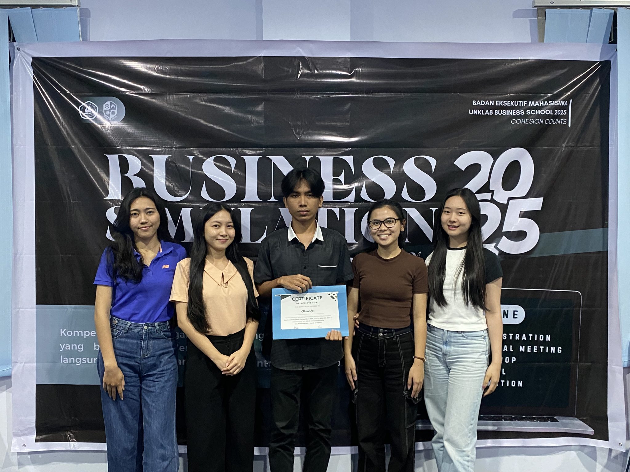 Mengasah Kemampuan Bisnis: Business Simulation Edugate 2025 Sukses Digelar – Universitas Klabat