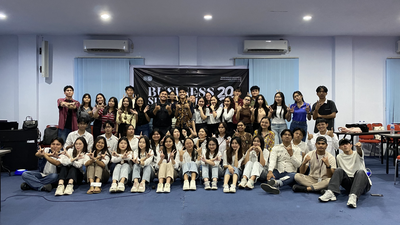 Mengasah Kemampuan Bisnis: Business Simulation Edugate 2025 Sukses Digelar | Universitas Klabat